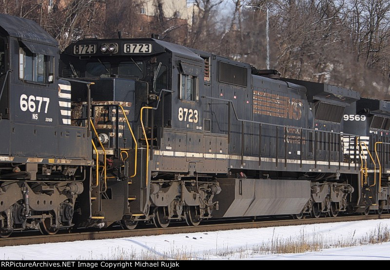 NS 8723